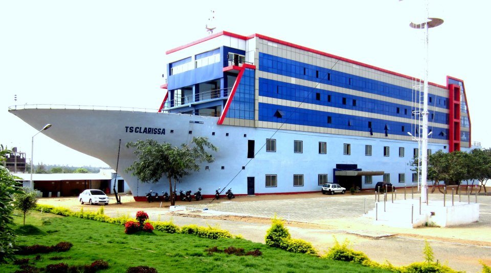 10 Best Marine Engineering Colleges - TrendOnlIfeStyle